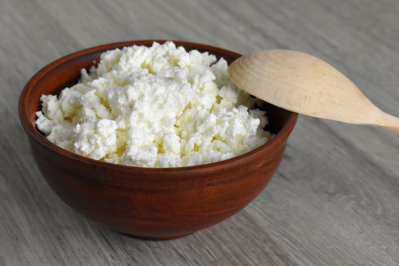 Erfrischend und proteinreich: Eis aus Hüttenkäse | FuchsMutter.de